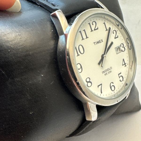 Timex T2H281, Men's Easy Reader Black Leather Watch, Indiglo, Date 35MM ...