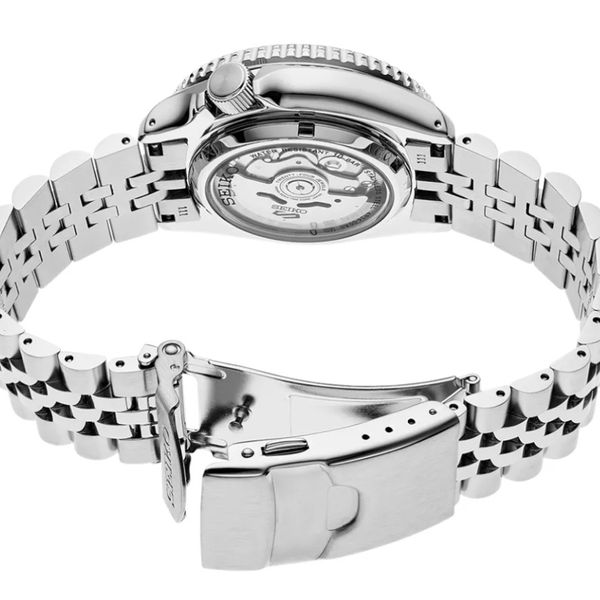Seiko 5 SSK003K Automatic GMT SKX Series | WatchCharts Marketplace