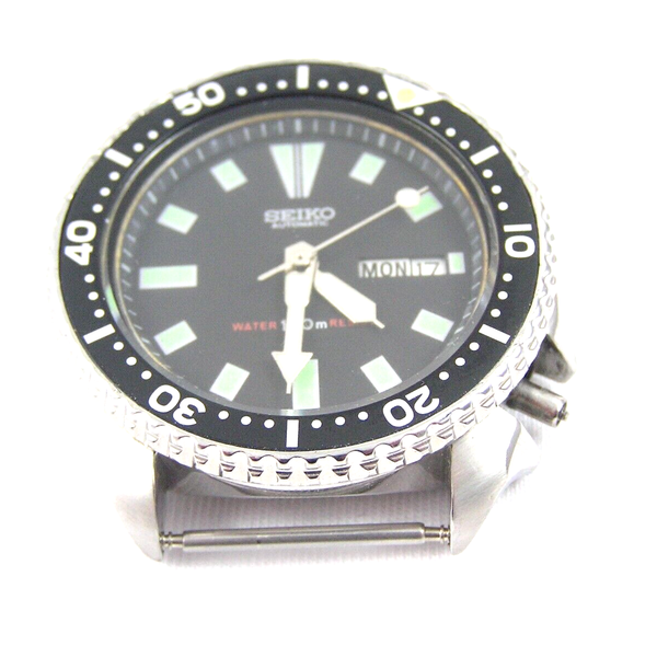 SEIKO 7002 WATCH HEAD. MOVEMENT RUNNING. REQUIRES SERVICE ADN REPAIR TO ...
