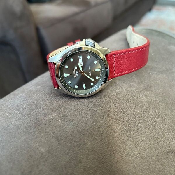Seiko 5 Sports Gray Men's Watch - SRPE51 | WatchCharts Marketplace