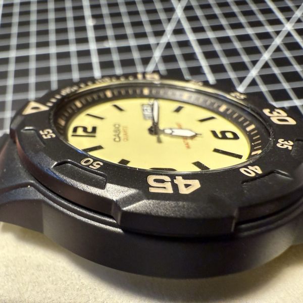 NEW Casio Men's MRW-200H-5B, Cream Dial, 100m WR, Day/Date Display ...