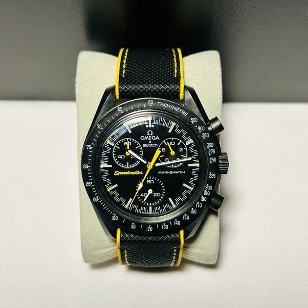 Omega x Swatch Custom Dark Side Of The Moon SwatchxOmega â Read Advert ...