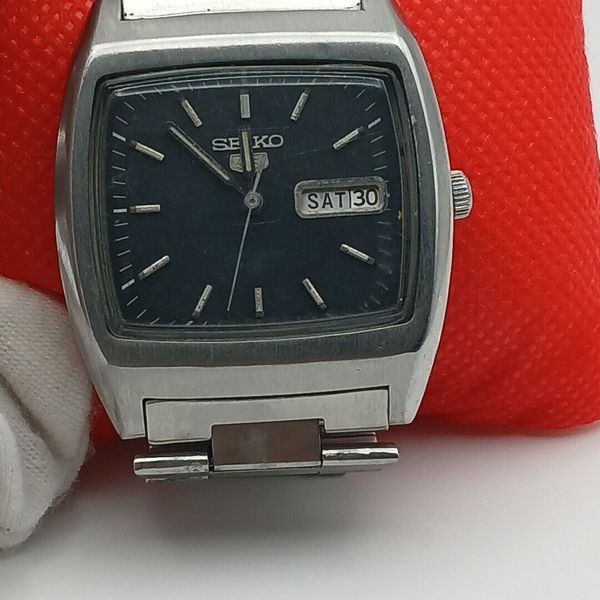 Vintage Seiko 5 automatic Square Tv shape Blue dial watch 21 jewels ...