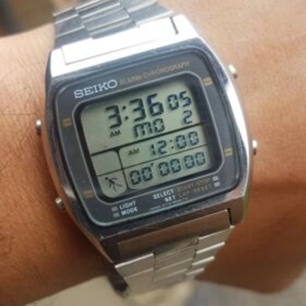 Vintage Seiko A714-5000 Running Man Digital Chronograph LCD Rare Nov ...