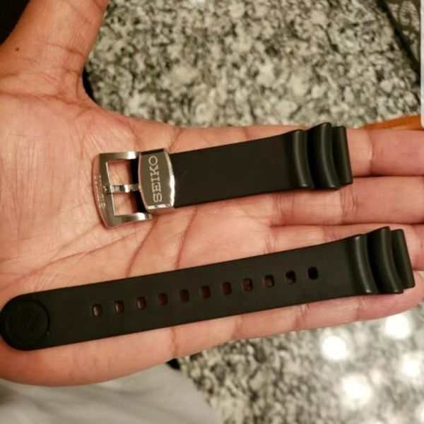 20mm Seiko Prospex Mini Turtle Strap Silicone (Black) | WatchCharts ...