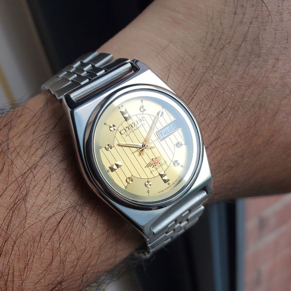 Citizen Eagle Golden Textured Sunburst Dial Retro Vintage 8200 ...