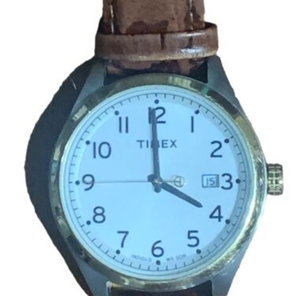 Timex Menâ s 1854 R2 Wr50M, Cream Colored Face, Date,Indiglo 37 Mm Case ...