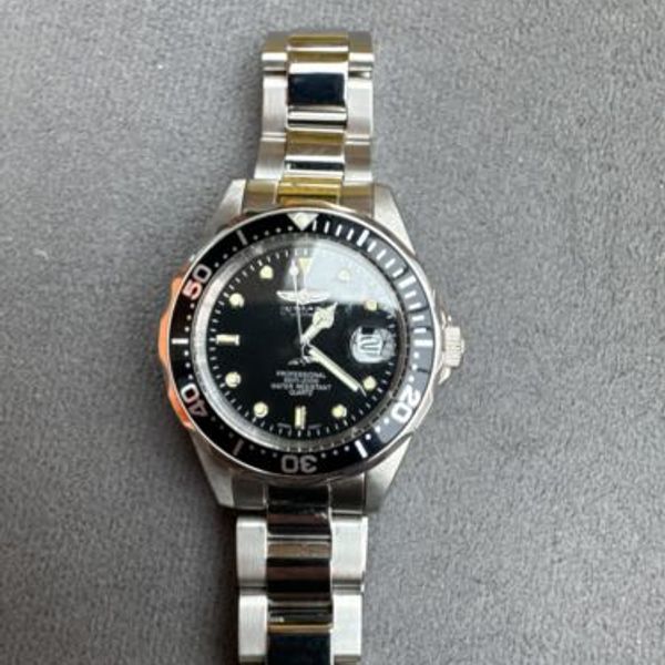 Invicta Pro Diver 200M Quartz Black Dial 8932 Men's Watch | WatchCharts ...