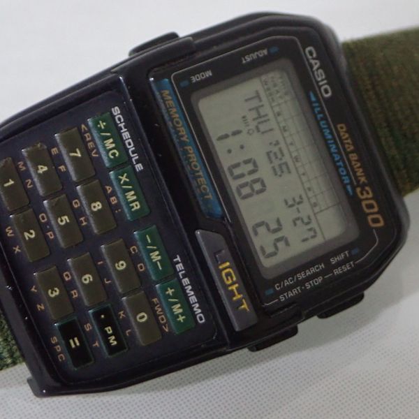 Vintage 1990â s Casio Databank 1478 DBC-310 Menâ s Watch Digital Rare ...
