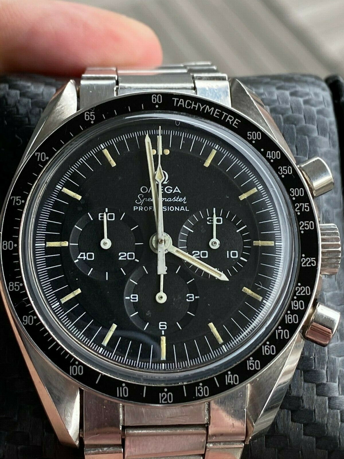 Omega Speedmaster 145.022-69 with rare 220 Misprint Bezel: Box & Papers ...