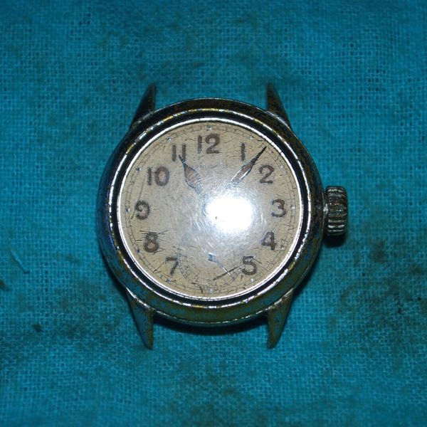 Vintage WW2 era 1940s Hamilton Wristwatch. Spares or repairs. Radium ...