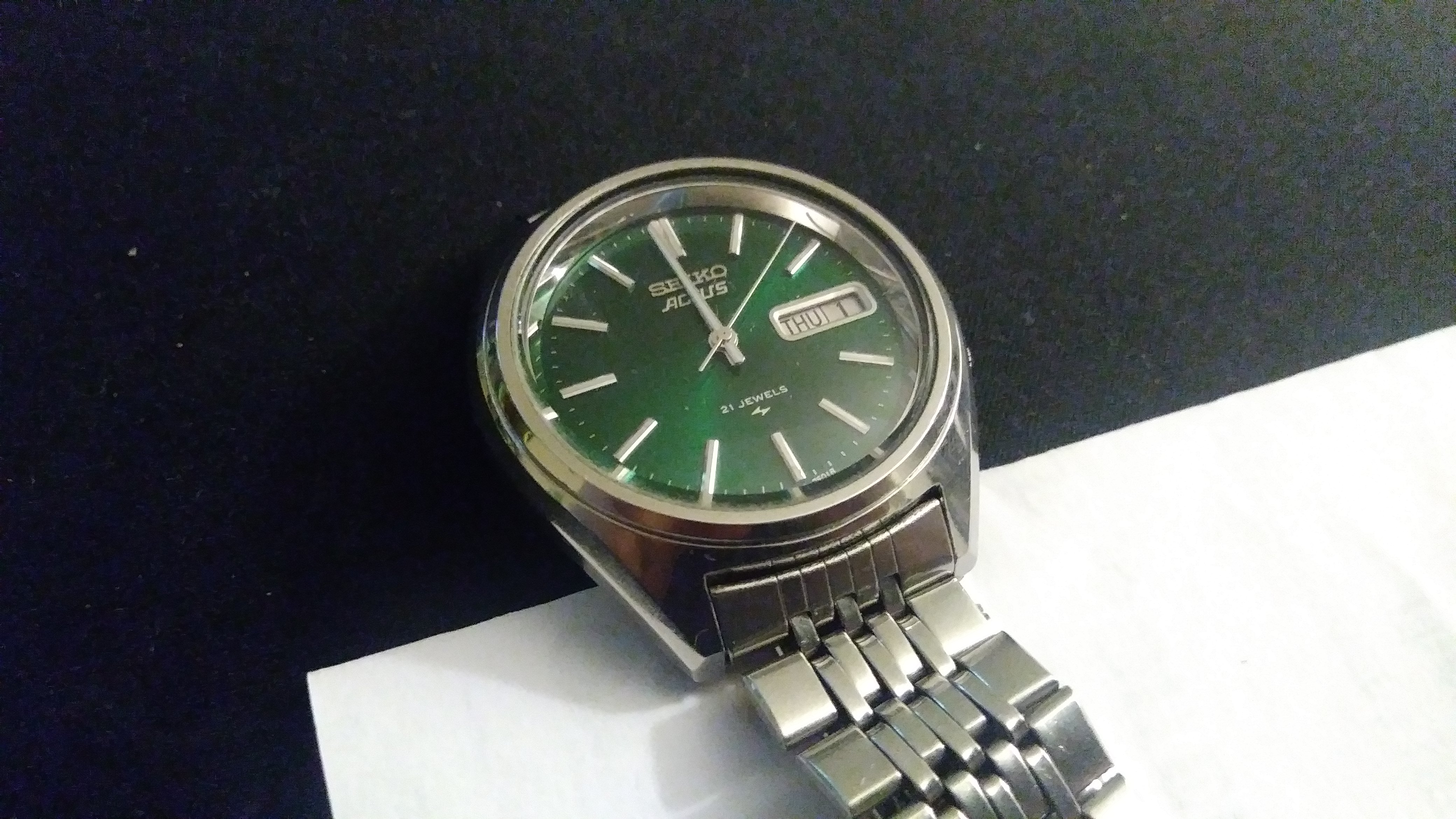 [WTS] Green dial Seiko Actus (7019-7060) w/ original bracelet and box ...