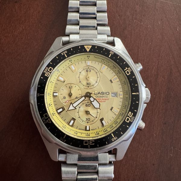 Casio Men's Chronograph AMW330 Marine Analog Dive Watch Japan 2328 Gold ...