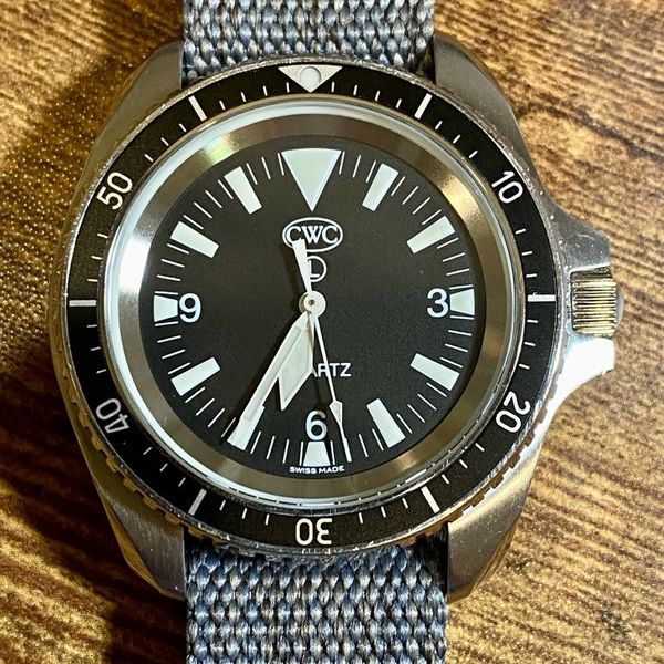 FS CWC RN 300 QM60 Diver Quartz | WatchCharts
