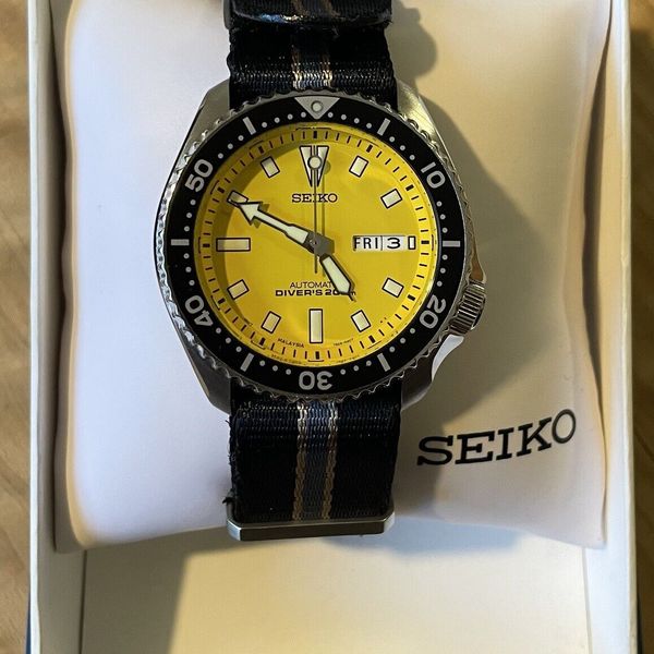 Seiko SKXA35 Diver 200m Automatic 7S26 Yellow Dial "Bumblebee" Watch ...