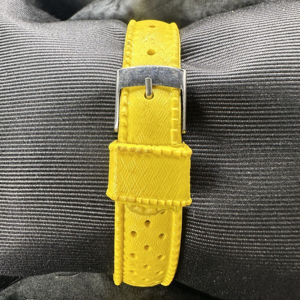 Snoopy Tennis Watch Vintage 1976 Timex Yellow Peanuts Mystery Ball ...