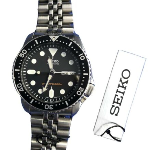 Seiko SKX007K2 Black Dial 200 m Diver’s Watch | WatchCharts