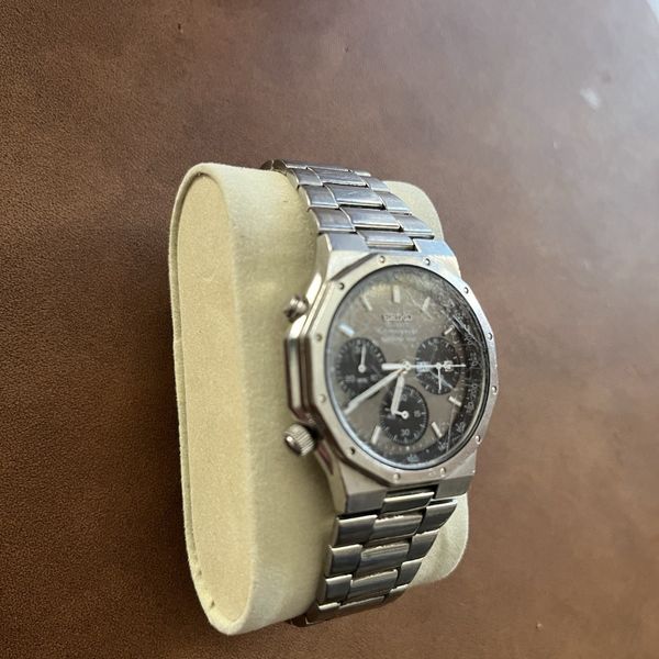 Seiko Chronograph 7A38-7029 Sports 100 Quartz Japan Made Royal Oak | WatchCharts Marketplace