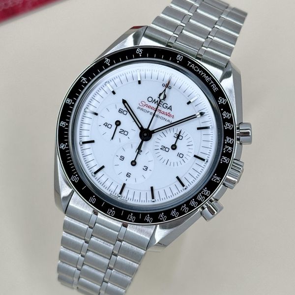 New Omega Speedmaster 310.30.42.50.04.001 w/ white gloss lacquer dial ...