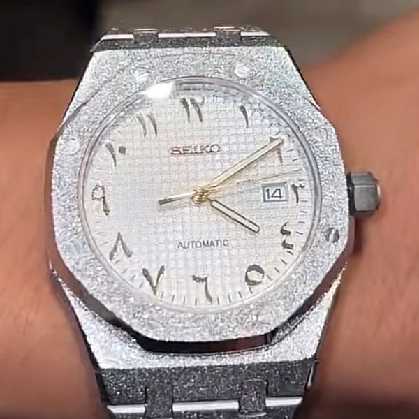 Frosted glitter custom watch | WatchCharts Marketplace
