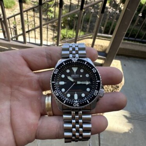Seiko SKX007 w/ OEM Bracelet - Watch Only | WatchCharts Marketplace