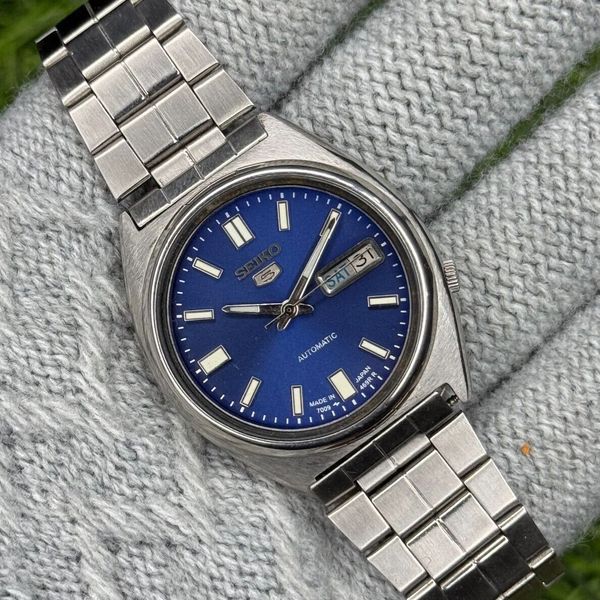 Rare Vintage Seiko 5 7009-469R Automatic Wrist Watch For Men's Stainless Steel | WatchCharts ...