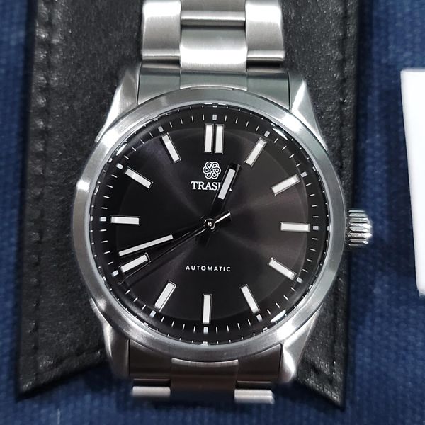 [WTS] traska commuter v2 | WatchCharts