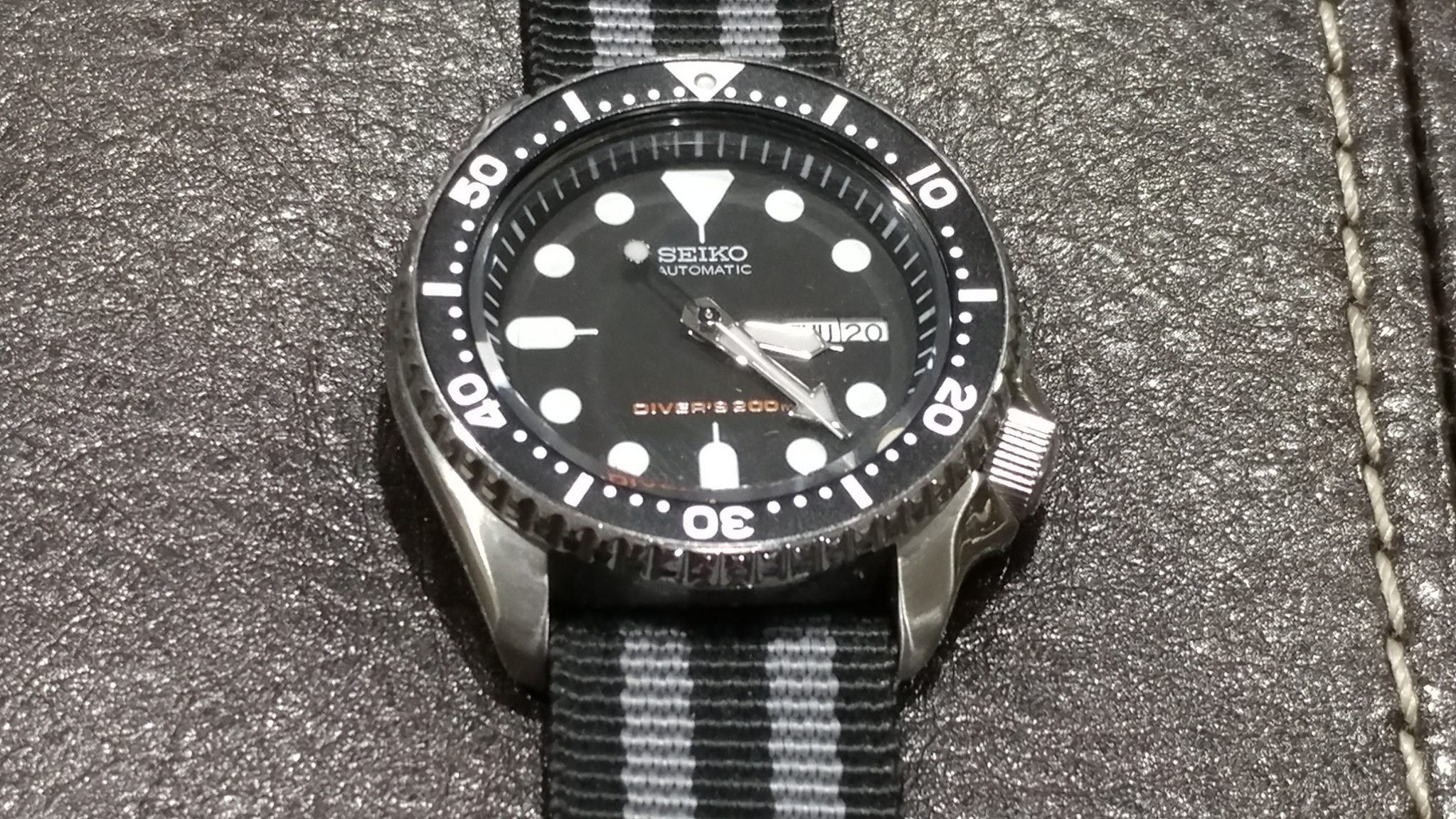 SOLD :Seiko SKX007 Diver Automatic Watch. Black Dial. Metal Bracelet ...