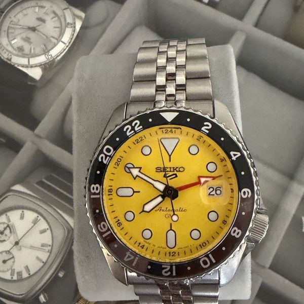 Seiko 5 Sports SKX GMT US Special Creation Watch SSK017 | WatchCharts ...