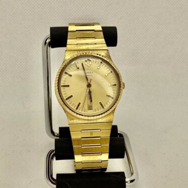 1987 Timex 30mm Watch. Gold Tone. Day/date. New Battery. Vintage ...