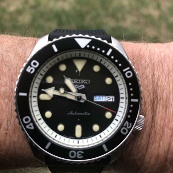 Seiko 5 Sports Automatic Black Dial Silicone Mesh Strap Men's Watch ...