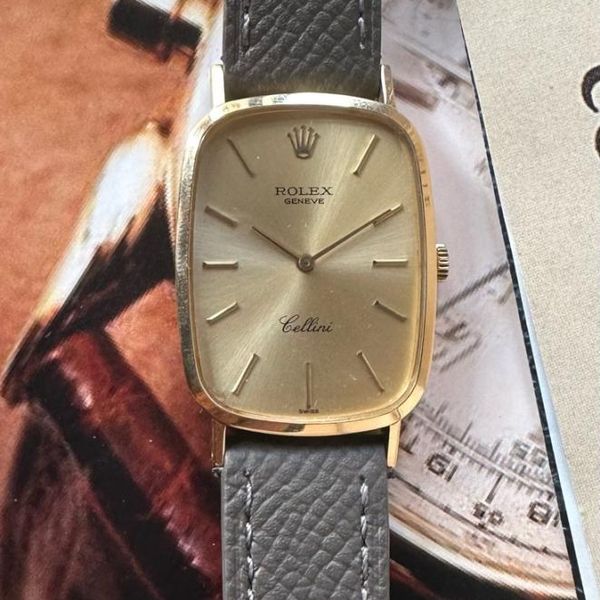 FS: Rolex Cellini 4113 Rectangle Silver Dial Yellow Gold | WatchCharts ...