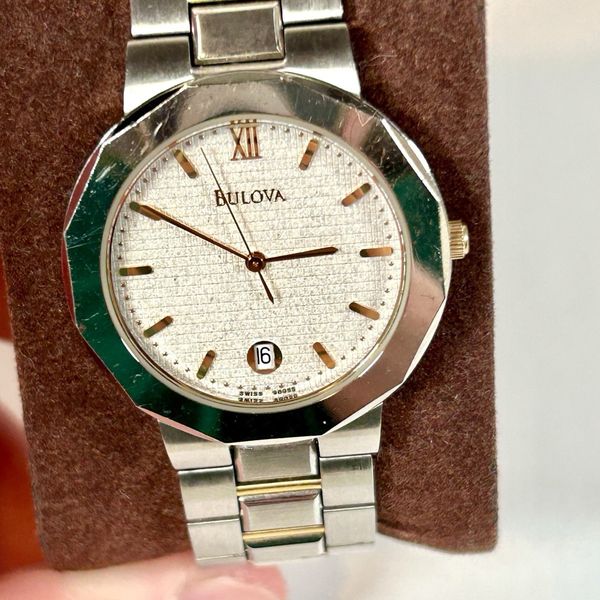 Bulova Menâ s Model 98G55 Quartz Watch Date Indicator New Battery ...