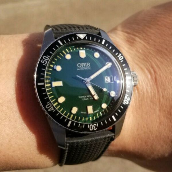 Oris SixtyFive 65 Heritage Diver Green Dial | WatchCharts
