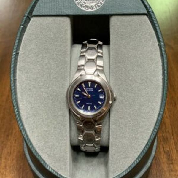 Citizen Eco-Drive, E010- K16393 - Women's Watch - Blue Dial - Needs ...