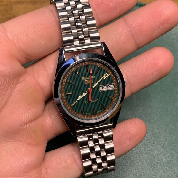 Vintage Seiko 5 Green Dial Day/Date, Automatic Men's Wristwatch 1970s-1980s | WatchCharts ...