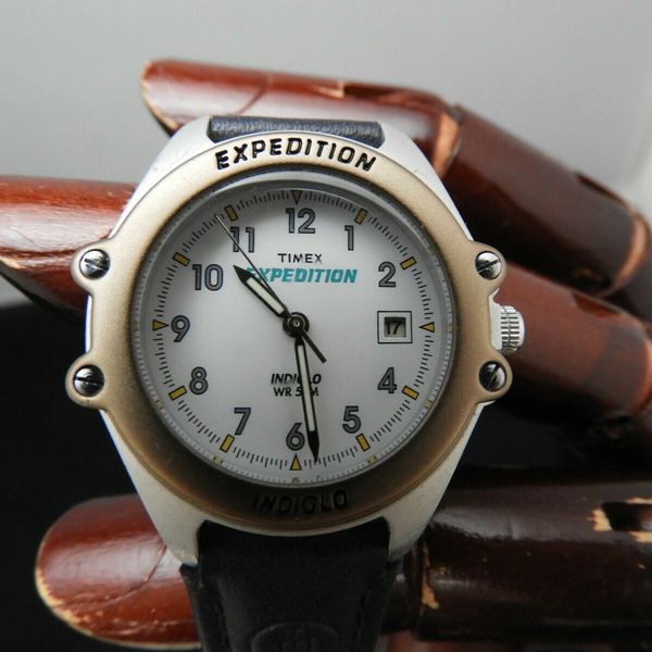Pre Owned Timex Expedition Watch Indiglo Date WR50M T N5 New Battery HOY162 | WatchCharts