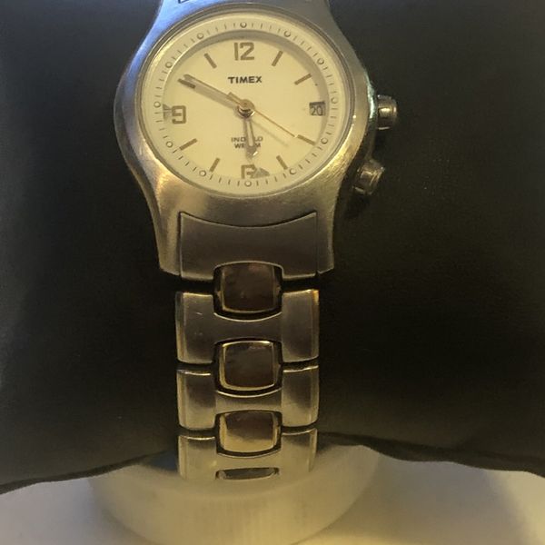 Timex Womenâ s NEW BATTERY | WatchCharts Marketplace