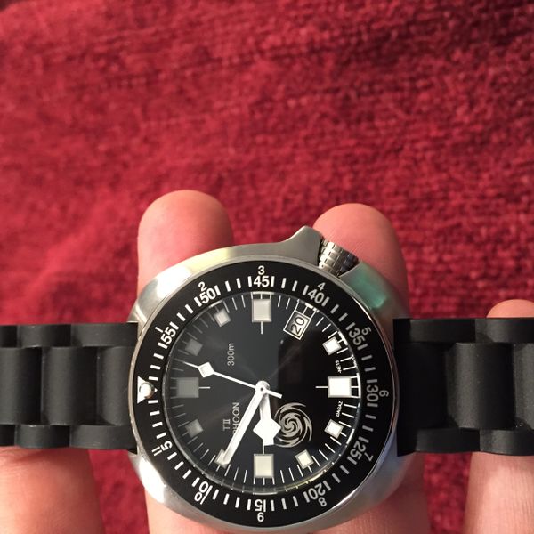 FS: Dagaz Typhoon NE15 - Black Countdown Bezel (3 straps) | WatchCharts