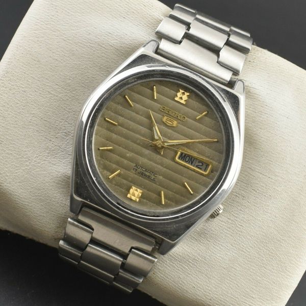 VINTAGE SEIKO 5 AUTOMATIC 17 JEWEL CAL.7009A DAY DATE MEN'S WRIST WATCH | WatchCharts