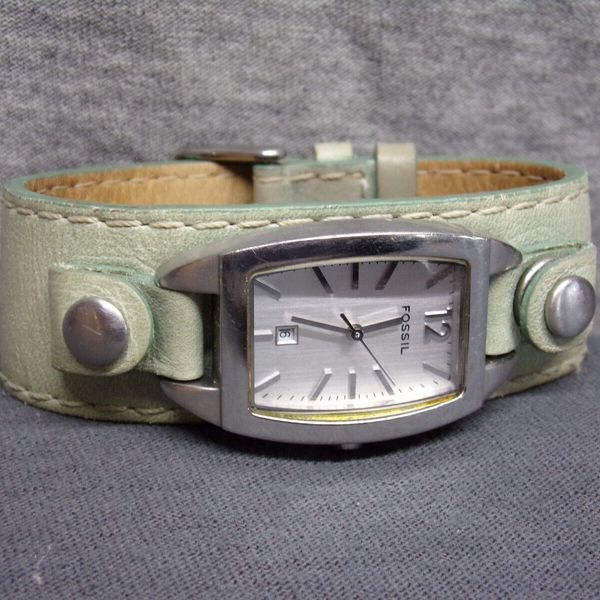 Women's FOSSIL Water-Resistant Watch w/ New Battery - Works Great ...