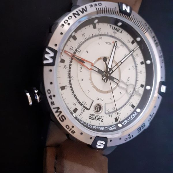 Timex Expedition T2N721 with Compass, Tide, Temperature, Time, Leather ...