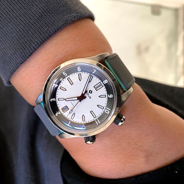 FS - Nodus Duality - Unity White - 12 hour bezel | WatchCharts Marketplace