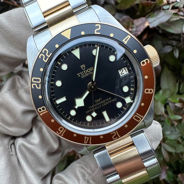[WTS] Tudor Black Bay GMT Root Beer Unworn Full Set | WatchCharts ...