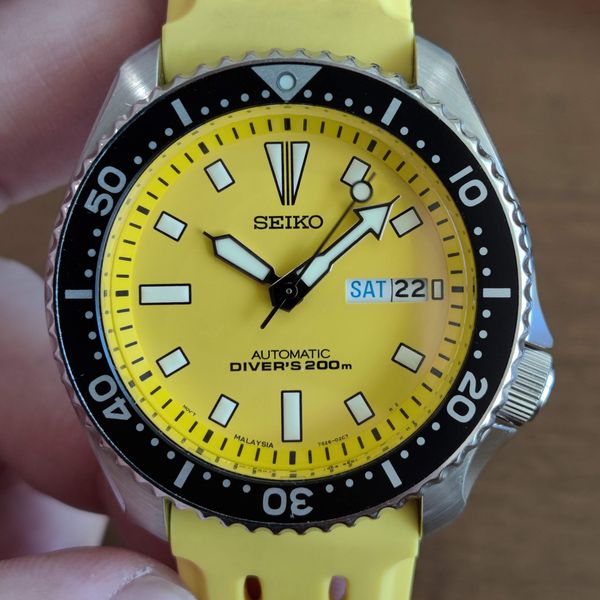 [WTS] Seiko SKXA35 Beautiful Condition with Seiko Yellow Band! | WatchCharts Marketplace