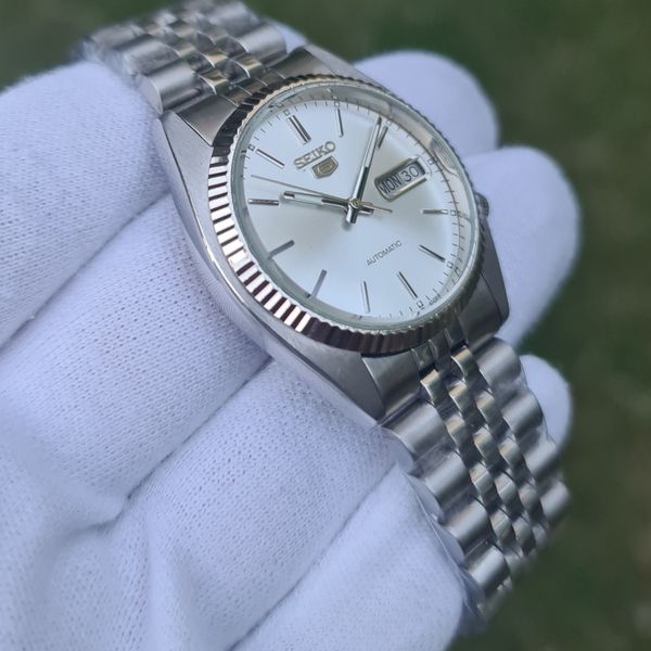 Seiko 5 SNXJ89 Silver Dial Automatic 7009 Movement Men WristWatch Japan ...