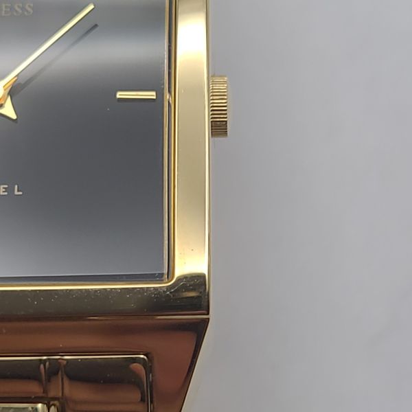 Mens Guess Steel Gold-Tone Rectangle Dial Watch New Battery Working ...