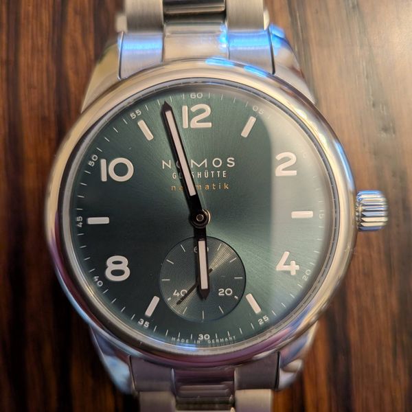[WTS] NOMOS Club Sport 746 Neomatik Petrol Green 37mm | WatchCharts ...
