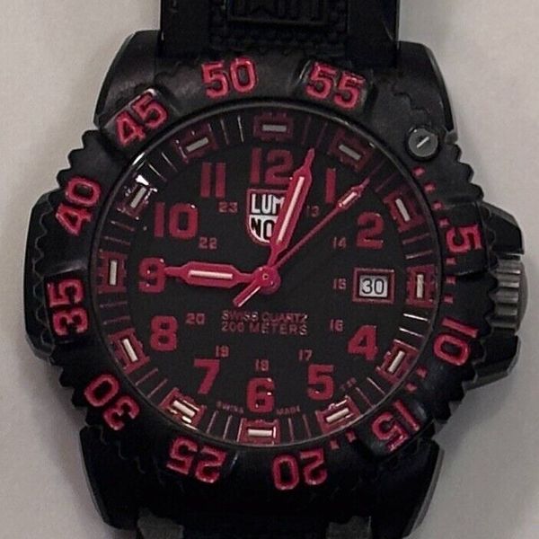 Luminox 3050/3950 Quartz Red Black Dial Men's Adjustable Wristwatch # ...