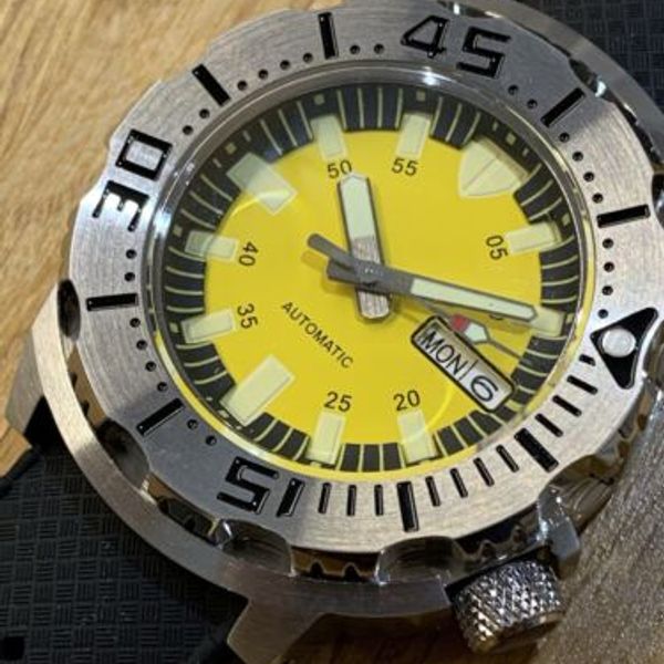 MONSTER HOMAGE DIVER STYLE AUTOMATIC WATCH Yellow sterile Tandorio ...